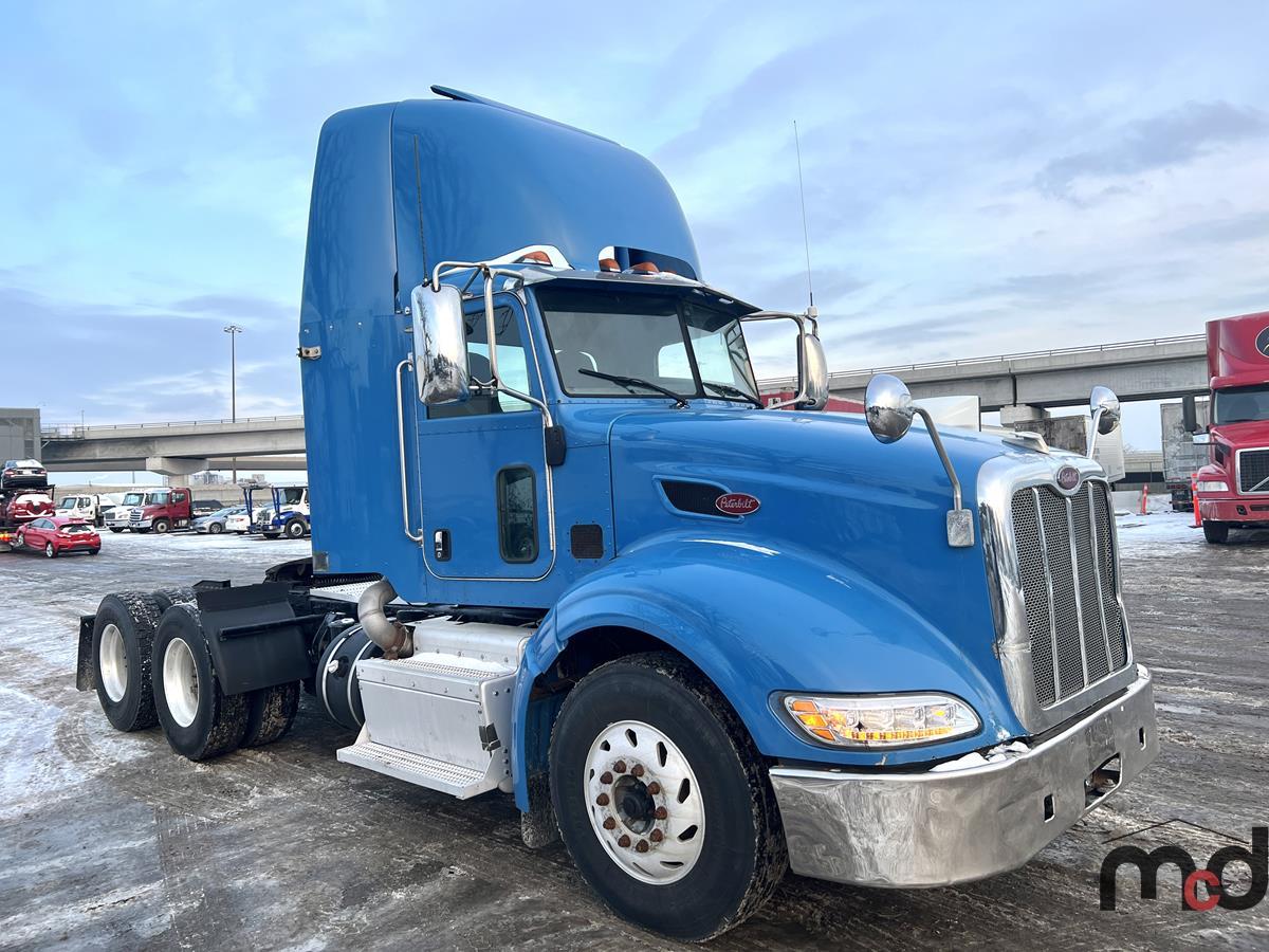 2012 Peterbilt 386 Day Cab T/A Semi Truck